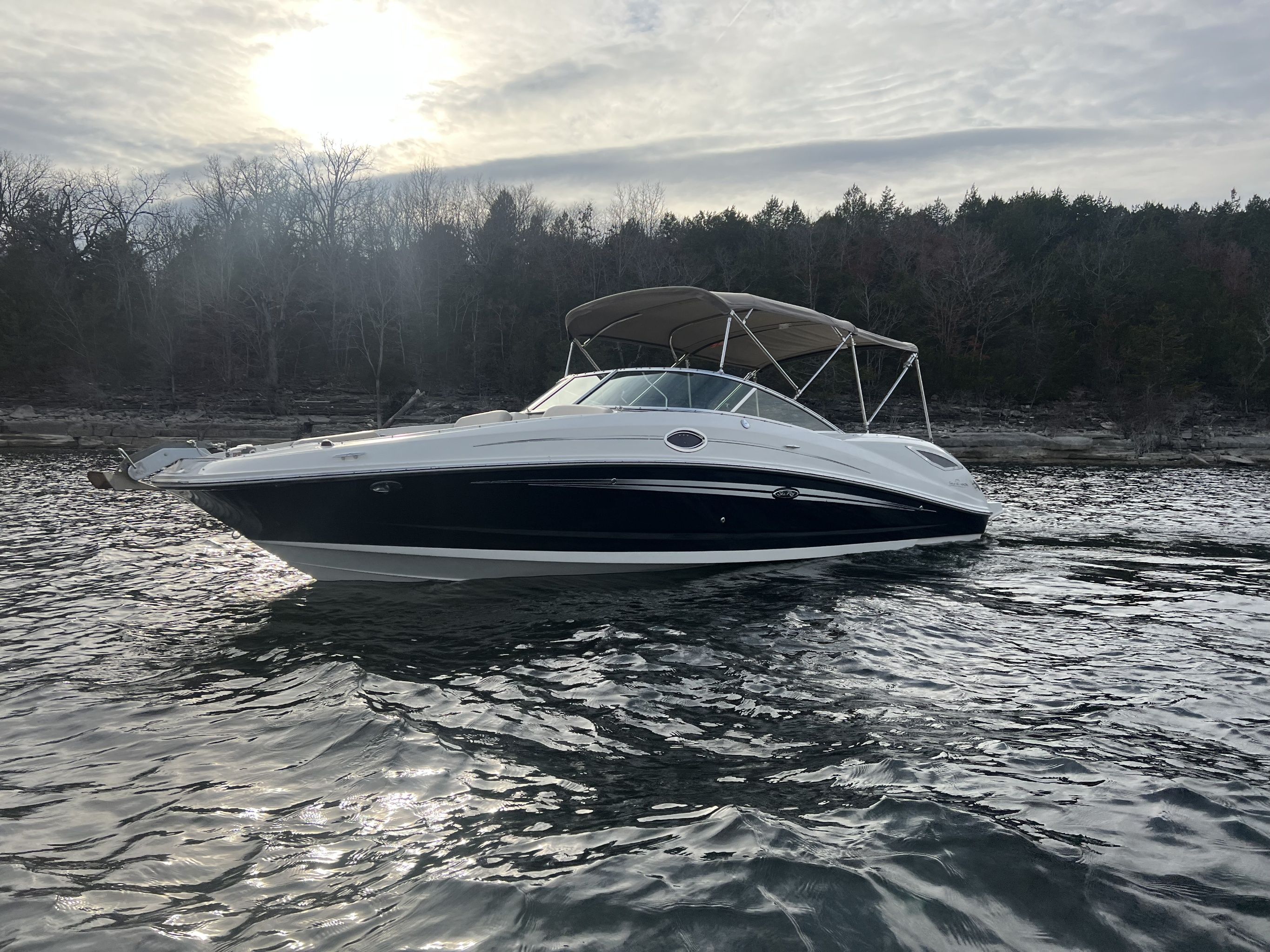 Boat Dealer Missouri - New & Used Boats, Pontoon Boats & Pro Shop