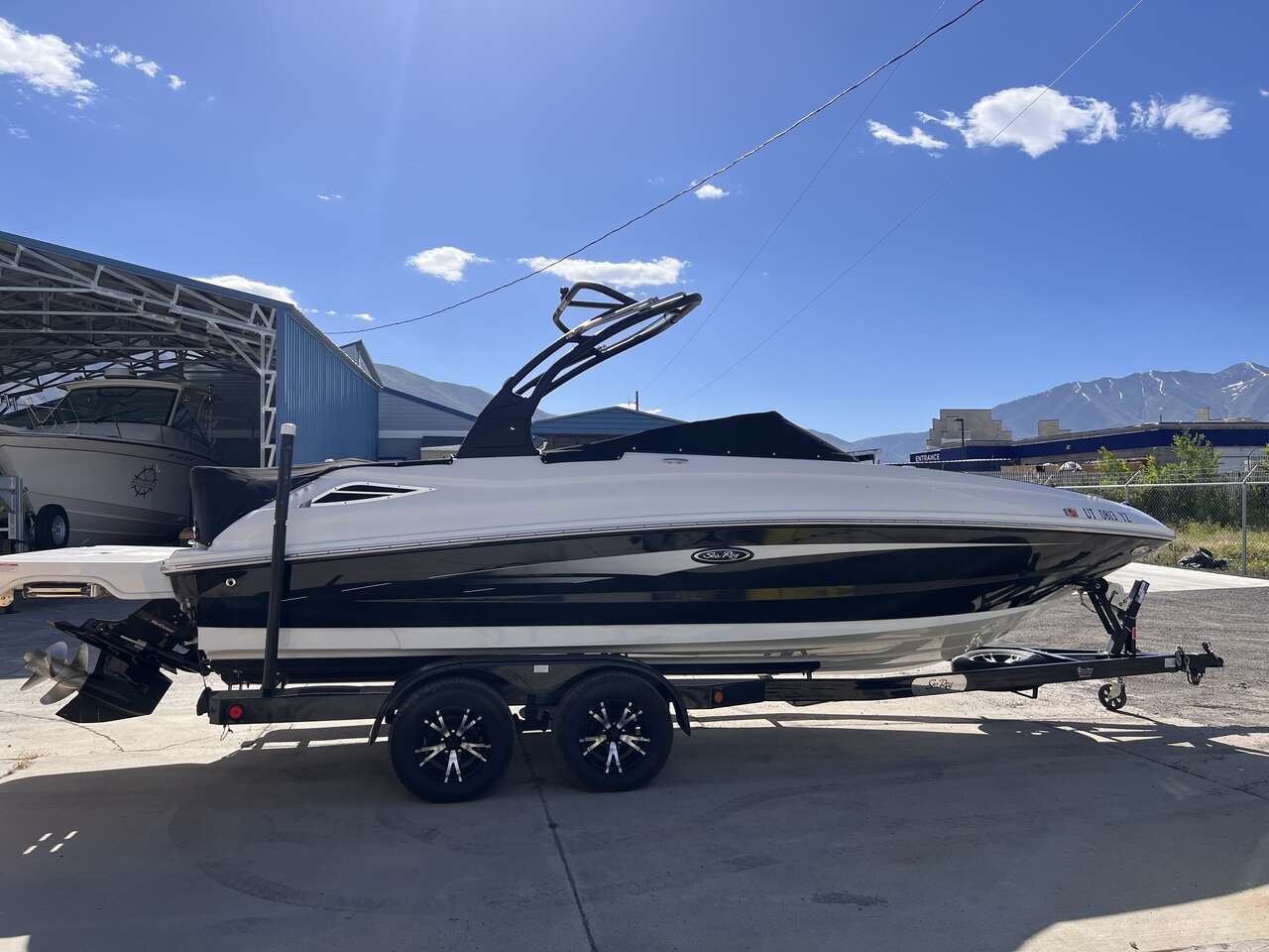 Boat Dealer Arizona & Utah - New & Used Boats, Pontoons & Equipment