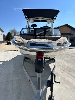 Boat Sales in Omaha, NE - Sodak's Marina